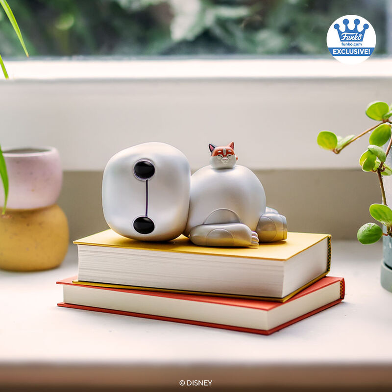 Pop! Super Baymax with Mochi | Funko