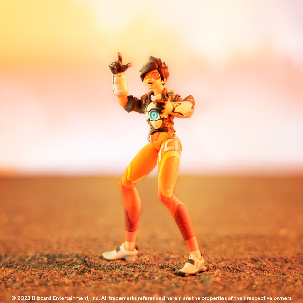 Tracer Action Figure | Funko